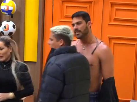 A Fazenda Produ O Interv M Em Briga De Tiago E Shayan