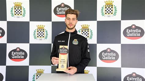 Jogador Do M S Estrella Galicia Dezembro Bruno Louren O Youtube