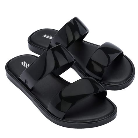 13 Merk Sandal Wanita Yang Empuk Brand Dan Banyak Dicari