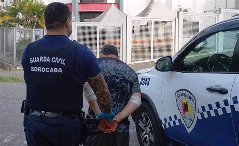 Homem é preso suspeito de agredir esposa abridor de coco em