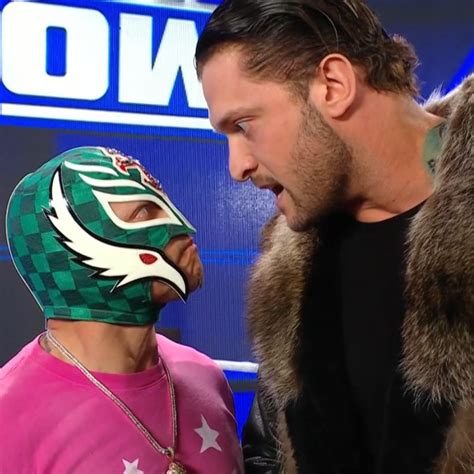 Luigi on Twitter Esa cara de Rey Mysterio vendiendo que está a punto