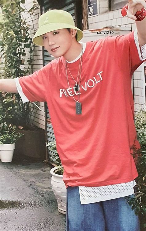 Pin By Margaretha Erly On BTS Gorgeous Bts Season Greeting Bts 2021