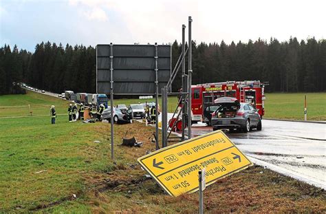 Eine Tote Und Drei Schwerverletzte Bei Besenfeld