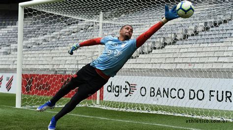 Sempre Busco Oportunidades Diz Goleiro Anderson Ex Santa Na Mira