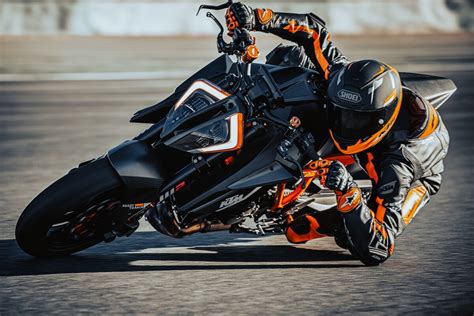KTM 1290 Super Duke RR 2023 Exclusividad Y Potencia En Forma De Naked