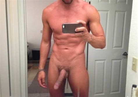 Ooh Pit Crew Miles Davis Moody Di RuPauls Drag Race Nudo E