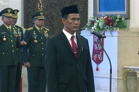 Jokowi Lantik Amran Suliman Menjadi Menteri Pertanian Media Asuransi News
