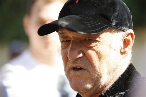 Gigi Becali A Dezv Luit Cum L A Convins Pe Daniel B Rligea S L Refuze