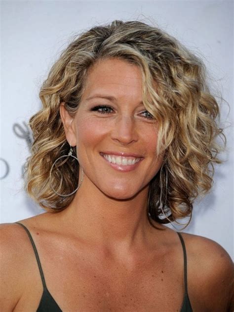 35 Mesmerizing Curly Hairstyles For Women Hottest Haircuts