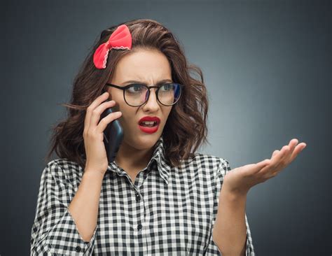 Rozmowy przez telefon komórkowy mogą mieć związek z ryzykiem