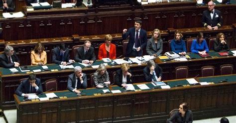 Italicum Alla Camera Pd In Ordine Sparso Renzi Si Salva Grazie A 23