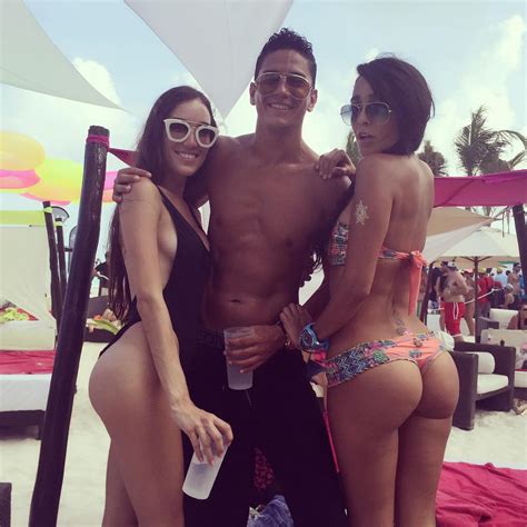 Manelik González nude pics seite 1