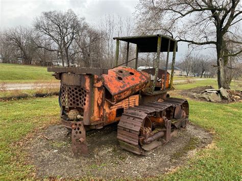 The Larry Holmes Estate Allis Chalmers Tractor Collection