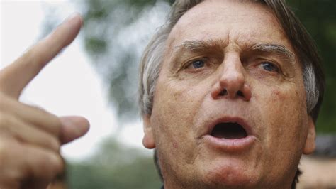 PF diz já ter provas para apontar Bolsonaro como chefe de organização