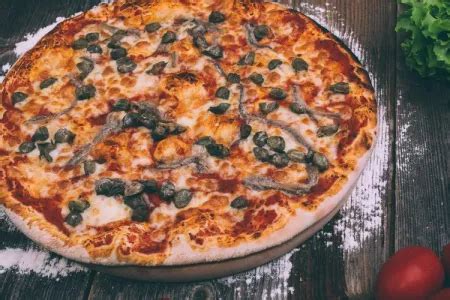 Receta Pizza De Anchoas Y Alcaparras Sencilla Cocina Rico