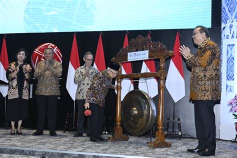 Buka Perdagangan BEI Tahun 2024 Wapres Paparkan Strategi Majukan Pasar