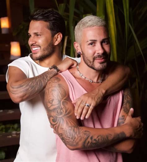 Sensitiva Vó Bahiana fez previsões para Larissa Manoela Daniel Alves