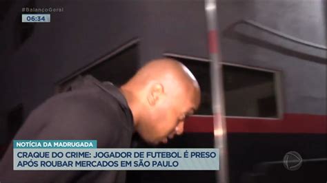 Jogador de futebol é preso por roubar mercados em São Paulo RecordTV