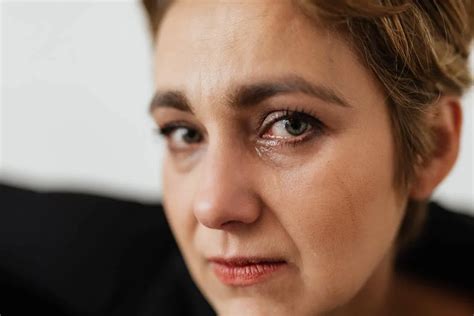 Jak Rozpoznać i Leczyć Alergiczne Zapalenie Spojówek
