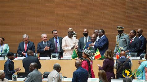 Présidence de lUnion Africaine Macky Sall encense Azali Assoumani