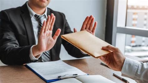 Wajib Tahu Ini Jenis Gratifikasi Yang Wajib Lapor Dan Tidak Wajib