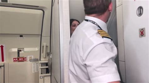 Erin Moore No Ppv On Twitter New Video To Manyvids I Blow The Pilot In The Airplane