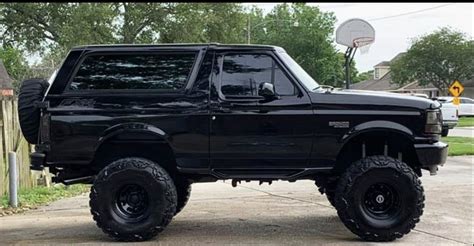 Pin By Kevin George On 4x4 Frenzy Ford Bronco Bronco Truck Big Ford