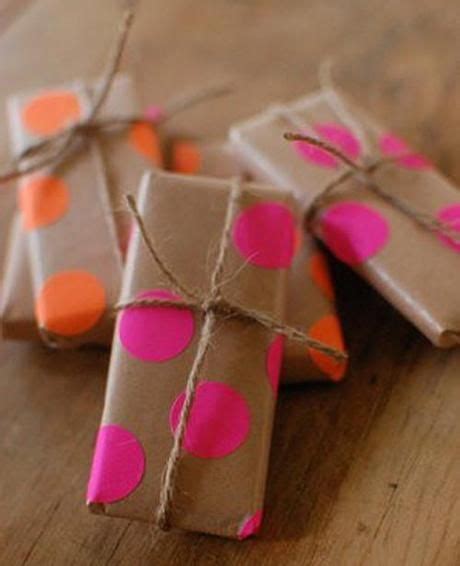 La Carta Da Pacco Per I Regali Paperblog Gifts Gift Wrapping Diy Wrap