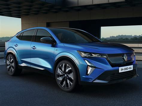Renault Rafale Hybrid SUV Coupe Unveiled