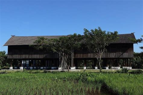 Macam Rumah Adat Kalimantan Tengah Yang Penuh Pesona