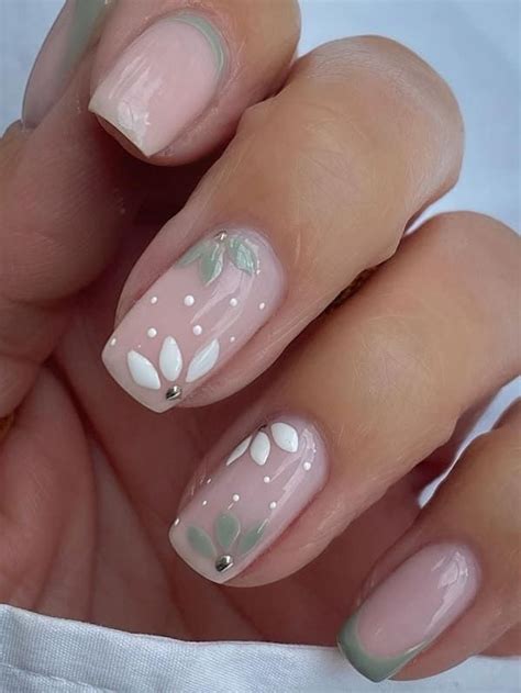 Trendy Sage Green Nails To Try This Spring In Green Acrylic