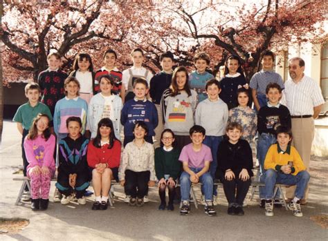 Photo De Classe Cm2 De 1991 Ecole Marcel Pagnol Bazet Copains D Avant