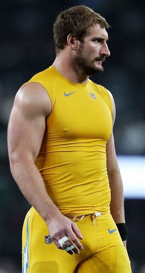 Pin By Steven On Things To Wear In 2024 Sporty Outfits Men Men In Tight Pants Lycra Men