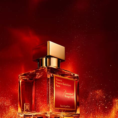 Lextrait De Parfum Baccarat Rouge D Cuple La Puissance Et L Clat