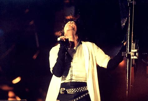 Bad Tour Michael S Performing Dirty Diana Dirty Diana Photo