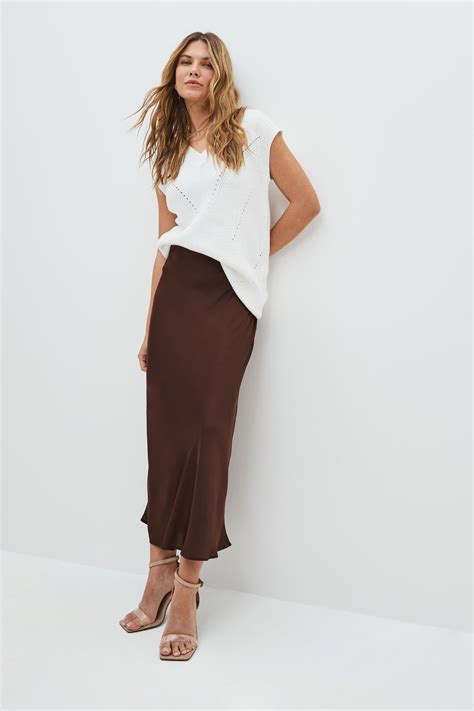 Satin Midi Skirt Outfits Artofit