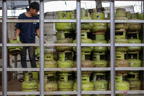 Pertamina Uji Coba Pembelian Elpiji 3 Kg Gunakan KTP Di Batu Ampar