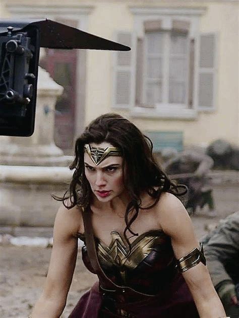 Épinglé par plumita sur Gal Gadot Wonder woman