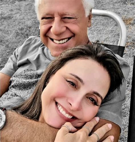 Esposa novinha de Antônio Fagundes é uma das mais lindas veja