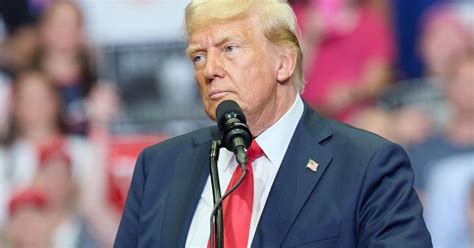 Trump Oskar A Bidena O K Amstwo Nie Przebiera W S Owach