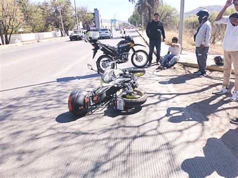 Motociclista impactado por automóvil frente al Tecnológico de Oaxaca