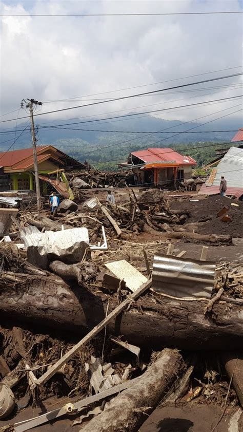 Korban Meninggal Akibat Banjir Lahar Dingin Di Sumbar Bertambah Jadi 27