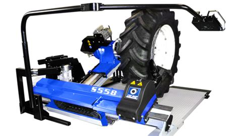 Démonte pneus pour voitures motocycles et poids lourds Giuliano