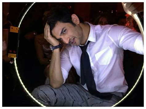 Sushant Singh Rajput Shirtless Hindi
