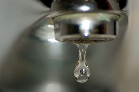 Guasto alla rete idrica acqua a singhiozzo nella zona Sud della città