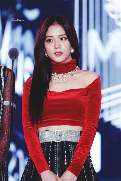 10 Times BLACKPINK S Jisoo Was An Ethereal Shoulder Line Queen In Off