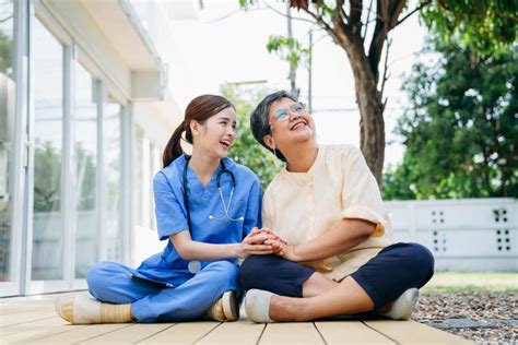 Jasa Perawat Home Care Perawat Lansia Jogjakarta Caretaker