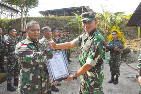 Selamatkan Anak Tenggelam Satgas Pamtas RI PNG Terima Penghargaan