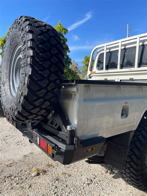 Defensa Trasera Con Porta Llanta Land Cruiser Serie 79 Rudo4x4