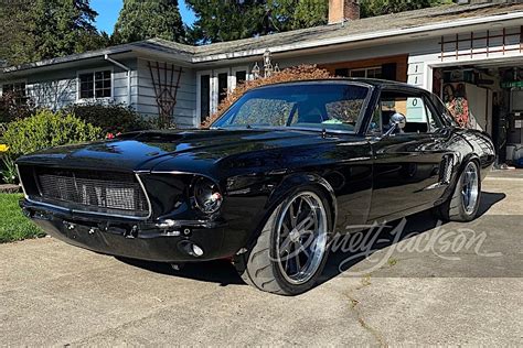 Ford Mustang Coupe Black